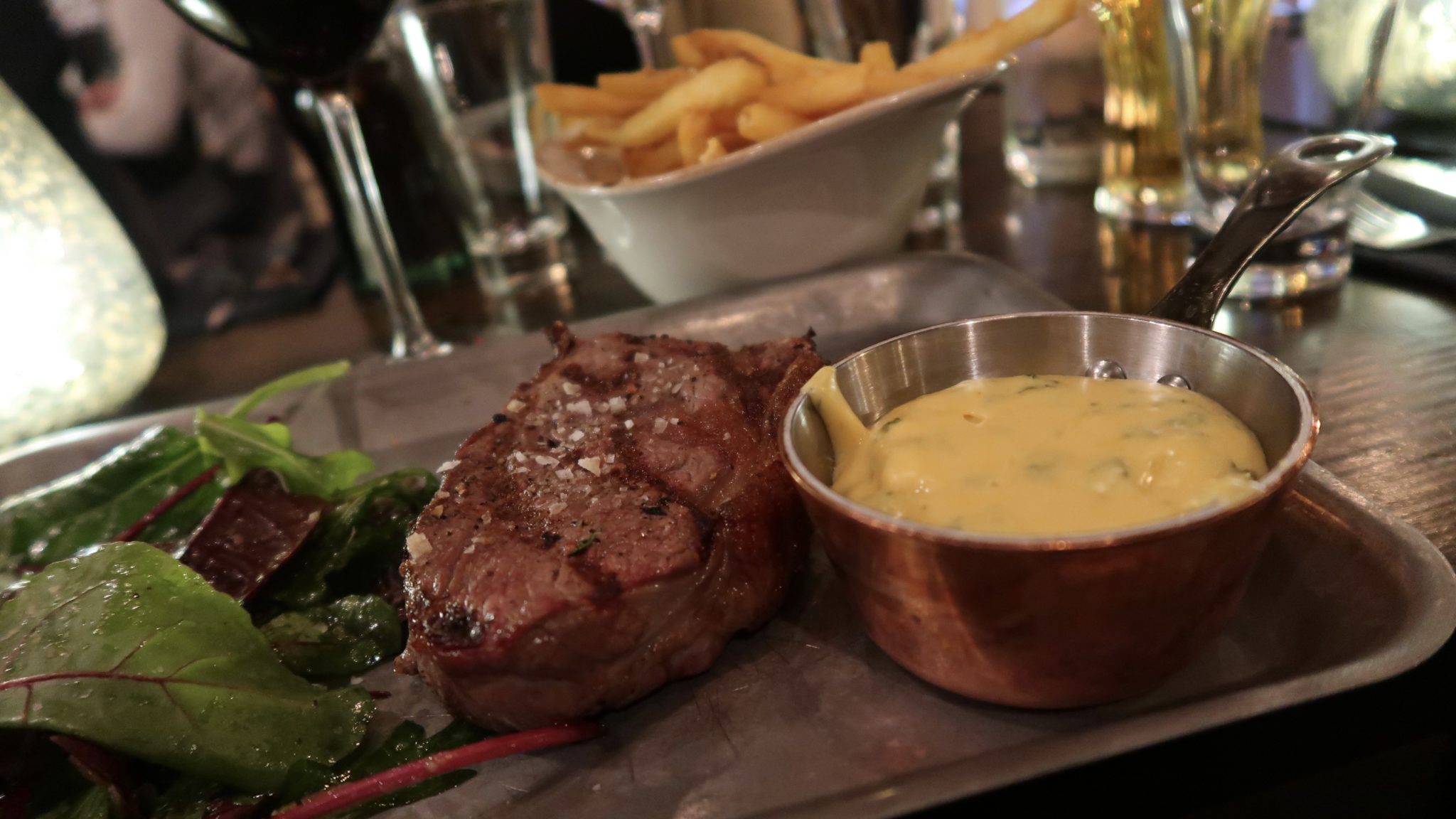 Gustav grill & bar – Stina Wallentin